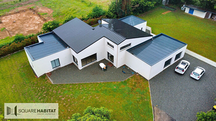 Maison à vendre - Louvigné-du-Désert - 7 pièces - 5 chambres