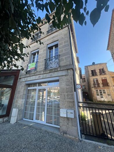 Saint-Julien-Chapteuil : Maison 6 pièces à louer
