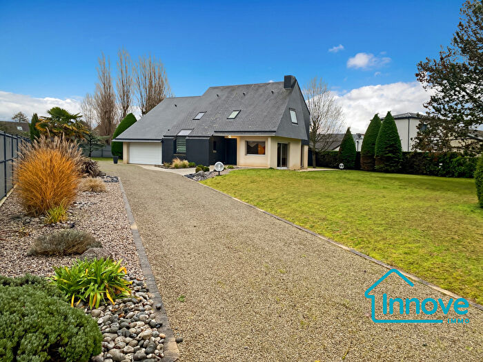 Maison à vendre - Agon-Coutainville - 7 pièces - 5 chambres