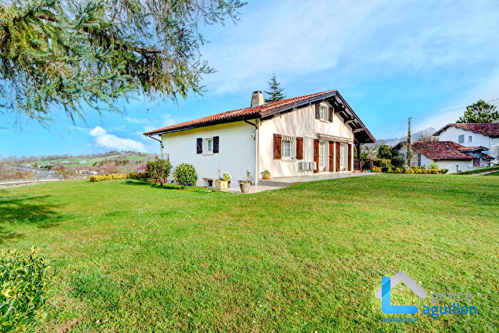 Maison à vendre - Urrugne - 7 pièces - 6 chambres