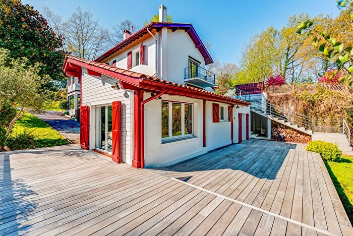 Maison à vendre - Arcangues - 7 pièces - 5 chambres