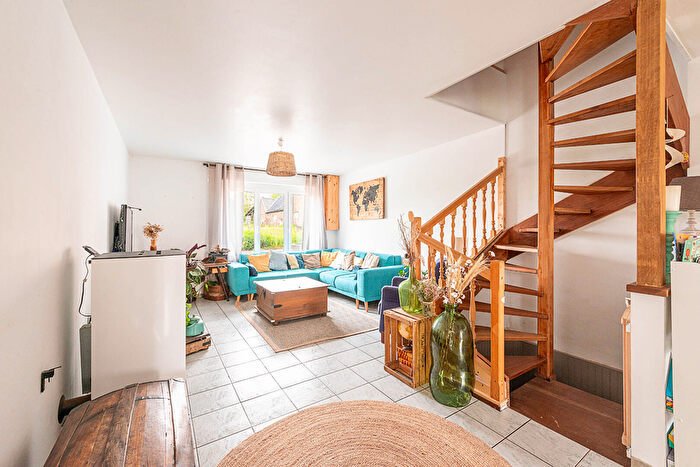 Maison 9 pièces à vendre à Mortagne-du-Nord