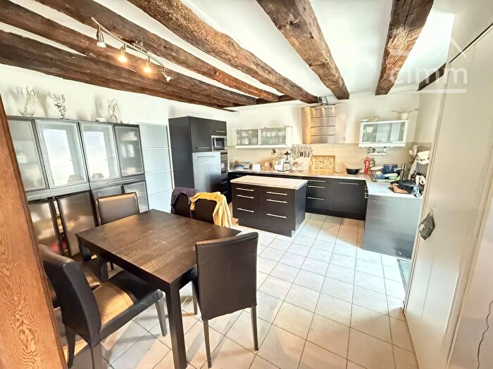 Maison à vendre - Saint-Claude-de-Diray - 6 pièces - 4 chambres