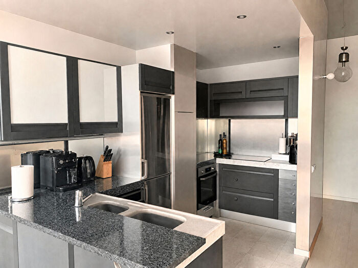 Courbevoie - Appartement 5 pièces à vendre