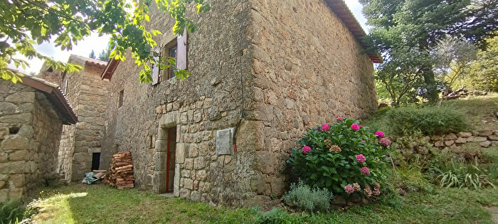 Maison à vendre - Le Cheylard - 10 pièces - 3 chambres