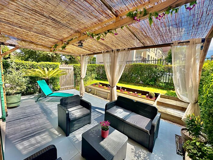 Appartement à vendre - Voisins-le-Bretonneux - 2 pièces - 1 chambre