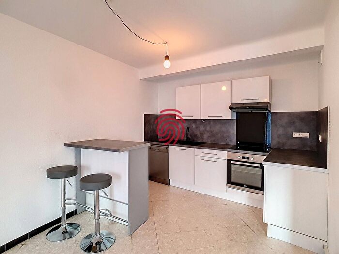 Appartement à louer - Emile Zola, Béziers - 3 pièces - 3 chambres