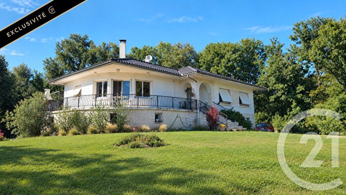 Maison 6 pièces à Salignac-Eyvigues, à vendre