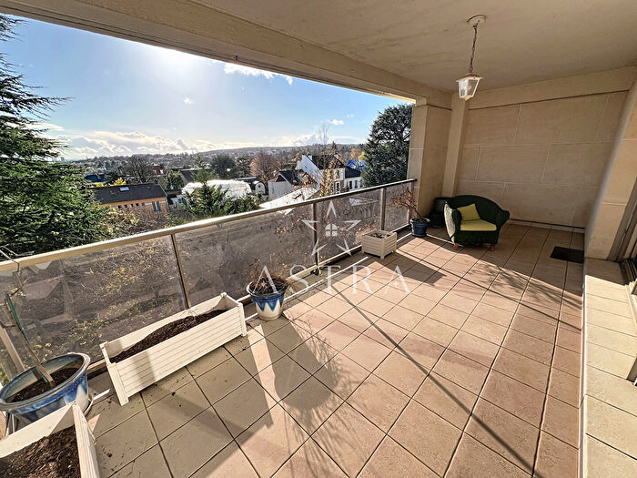 Appartement à vendre - Sceaux, Quatre-chemins - 5 pièces - 3 chambres