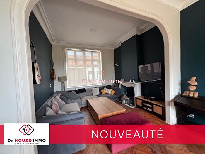 Maison à vendre - Cysoing - 10 pièces - 6 chambres