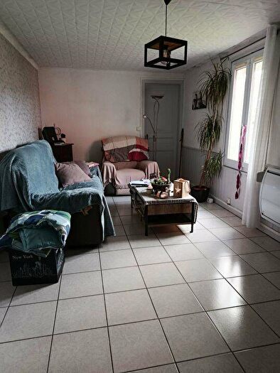 Maison 4 pièces à Mézières-en-Santerre, à louer