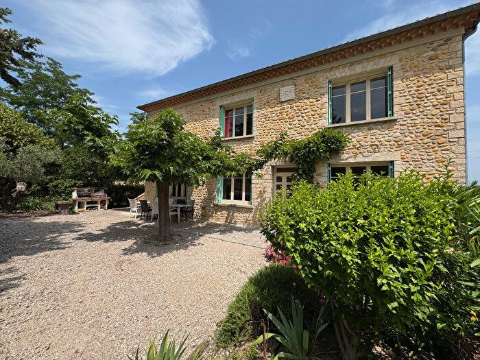 Maison à vendre - Vaison-la-Romaine - 8 pièces - 6 chambres