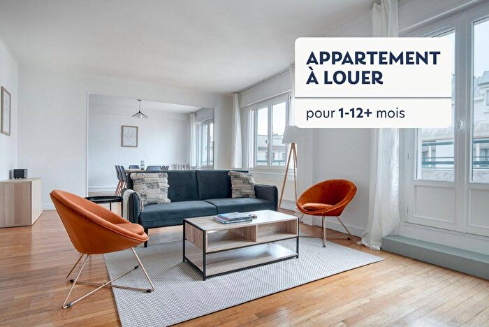 Appartement à louer - Chaillot, Paris ème arrondissement - 5 pièces - 4 chambres