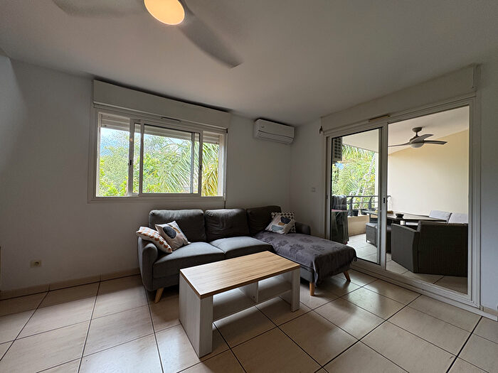 Appartement à louer - La Possession, Centre-ville, Ravine à Maquet, Ravine des Lataniers - 4 pièces - 3 chambres