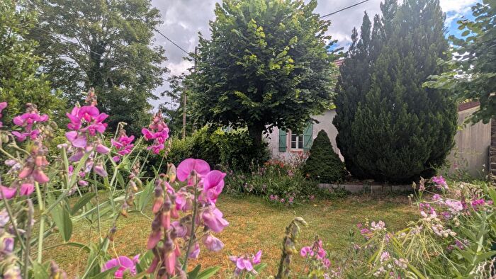 Maison 5 pièces à vendre à Montaigu-le-Blin