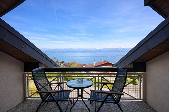 Appartement à louer - Neuvecelle - 3 pièces - 2 chambres