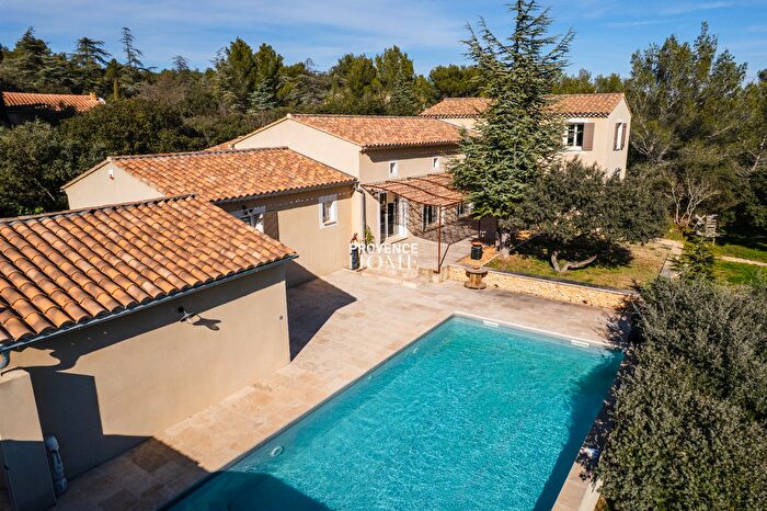 Maison à vendre - Cabrières-dAvignon - 9 pièces - 4 chambres