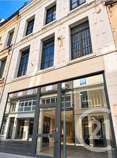 Maison 15 pièces à Saint-Quentin, Centre-ville, à vendre