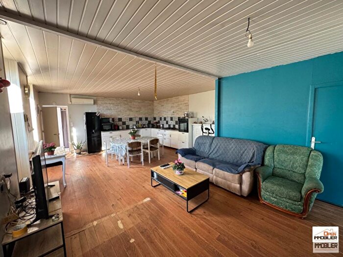 Maison à vendre - Challignac - 4 pièces - 3 chambres