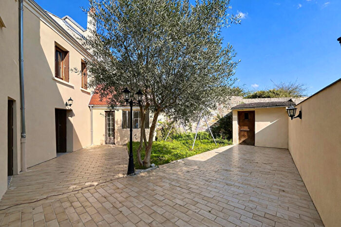 Maison 6 pièces à Fontenay-en-Parisis, à vendre