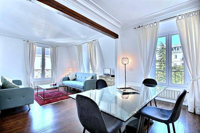 Appartement à louer - Chaillot, Paris ème arrondissement - 1 pièce