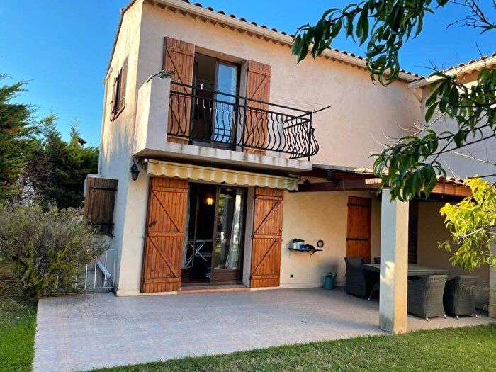 Saint Jean-Les Vallières, Cagnes-sur-Mer : Maison 4 pièces à louer