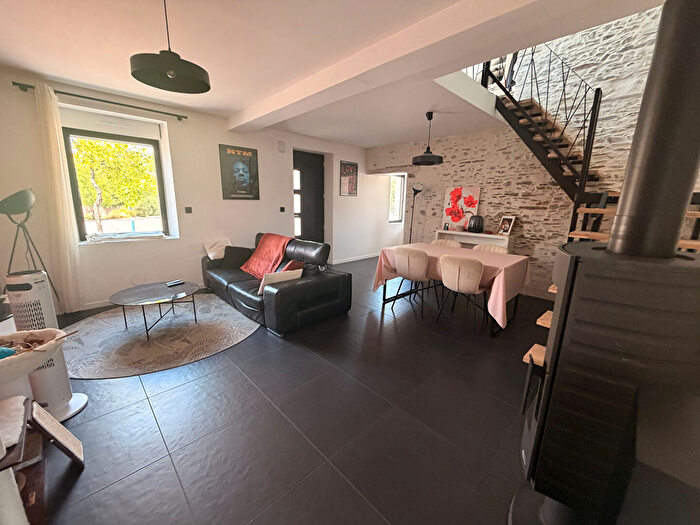 Maison 3 pièces à Le Plessis-Macé, à vendre