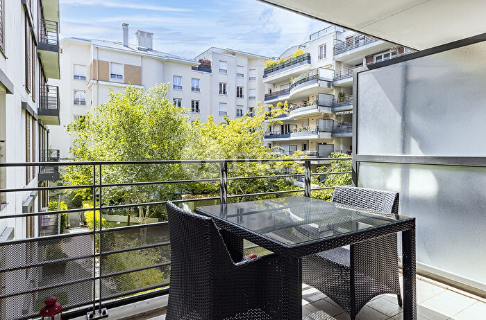 Appartement 1 pièce à Courbevoie, Bécon, à vendre