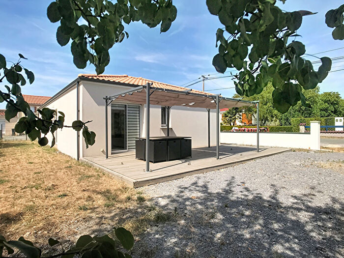 Maison 4 pièces à vendre à Le Fuilet