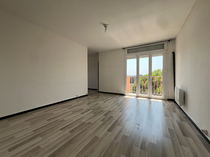 Appartement à vendre - Pont-Saint-Esprit - 5 pièces - 3 chambres