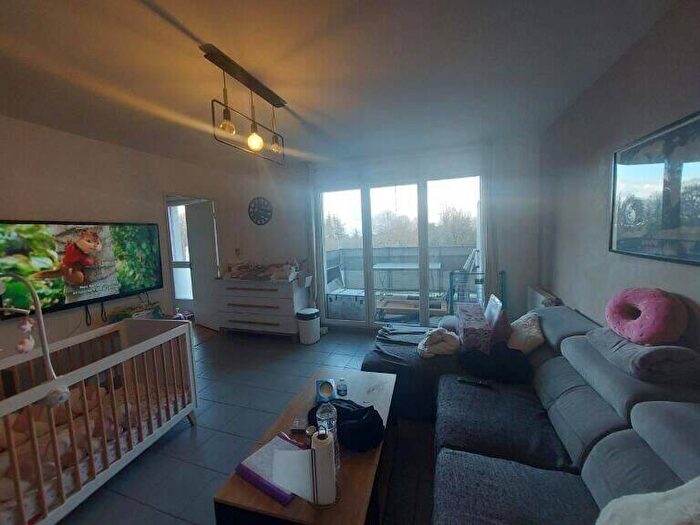 Appartement à louer - Les Charmilles-Parilly Sud-Université-Rebufer, Bron - 2 pièces - 1 chambre