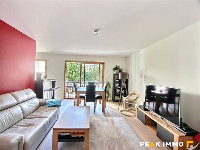 Appartement à louer - Annecy - 3 pièces - 2 chambres