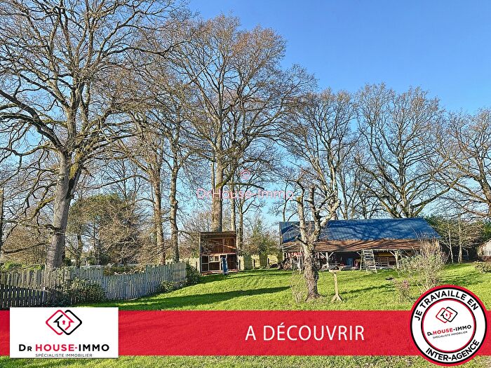 Maison 9 pièces à Missiriac, à vendre