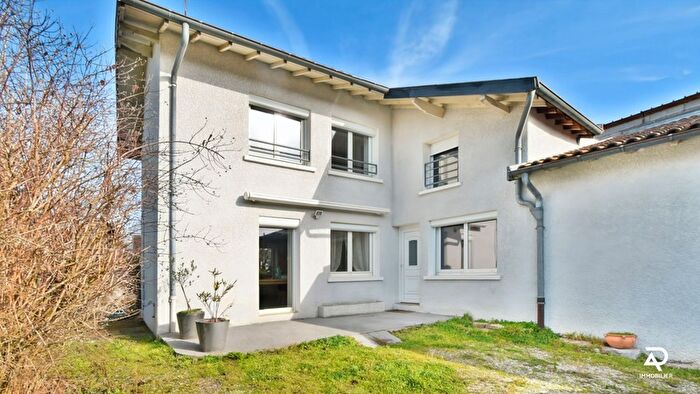 Maison à vendre - Loyettes - 4 pièces - 3 chambres