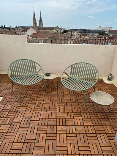 Appartement 1 pièce à Arènes, Nîmes, à louer