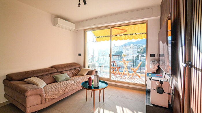 Appartement à vendre - Menton, Hôtel de Ville, Vieille Ville, Musée, Madone, Carnolès - 2 pièces - 1 chambre