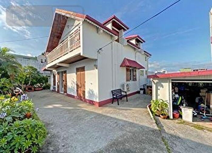 Maison 10 pièces à vendre - Saint-Denis, Le Butor, Champ-Fleuri, Sainte-Clotilde