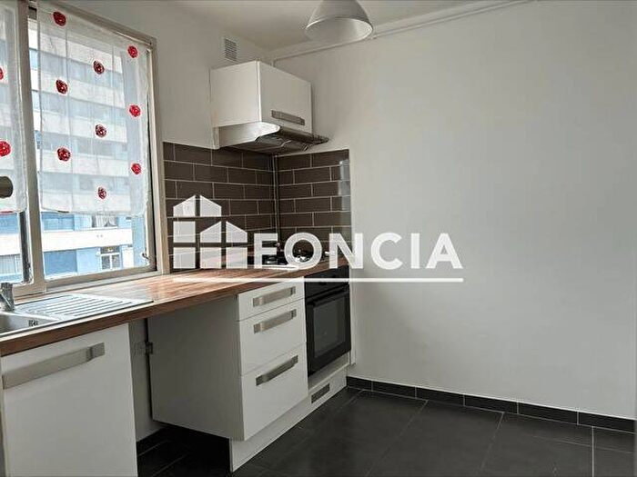 Appartement à louer - Le-Village, Seyssinet-Pariset - 2 pièces - 1 chambre