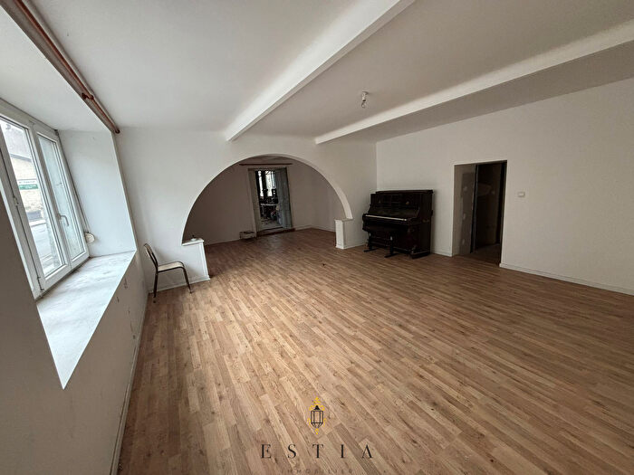 Maison à vendre - Darney - 13 pièces - 5 chambres