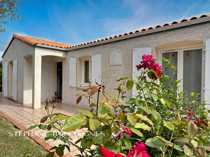 Maison à vendre - Saint-Sulpice-de-Royan - 4 pièces - 3 chambres