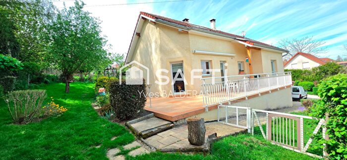 Maison 6 pièces à Serre-les-Sapins, à vendre