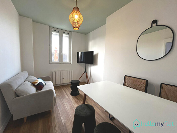 Appartement à louer - Reims, Centre-ville - 2 pièces - 1 chambre