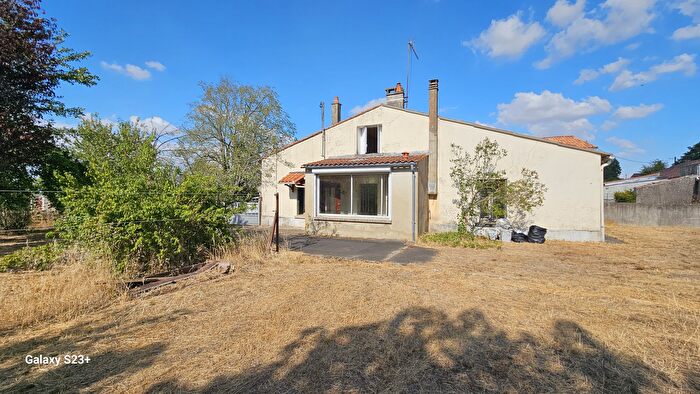 Maison 4 pièces à Beauvoir-sur-Niort, à vendre