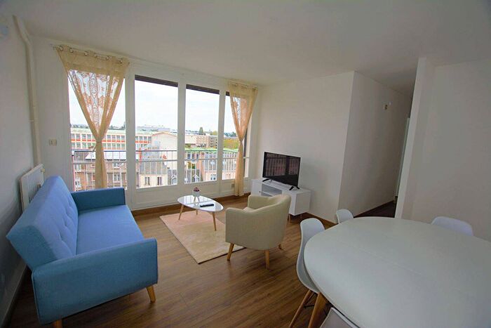 Bourgogne-Pasteur, Orléans - Appartement 1 pièce à louer