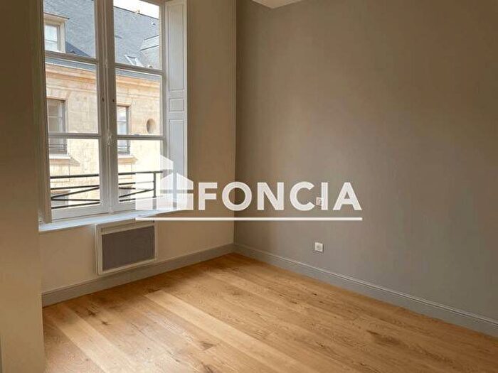 Appartement à louer - Vieux Marché-Cathédrale, Rouen - 3 pièces - 2 chambres