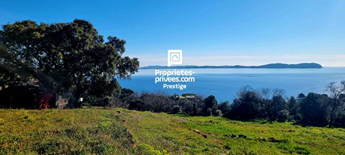 Maison à vendre - Carqueiranne - 6 pièces - 4 chambres