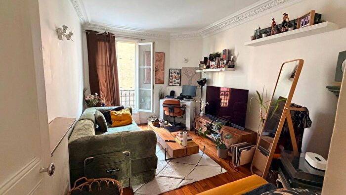 Télégraphe-Pelleport Saint Fargeau, Paris 20ème arrondissement : Appartement 2 pièces à louer