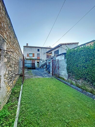 Maison à vendre - Touvre - 5 pièces - 4 chambres