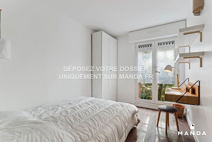 Appartement à louer - Descartes, Champs-sur-Marne - 5 pièces - 4 chambres