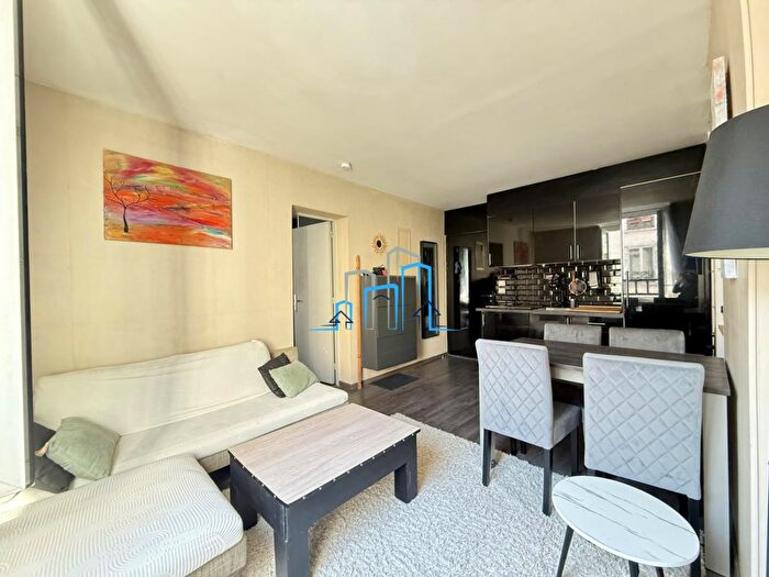 Appartement 2 pièces à vendre à Paris 11ème, Belleville, Saint-Maur
